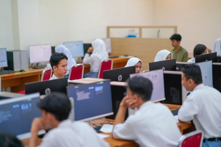 Mengenal Program Bidikmisi: Jalan Sunyi Menuju Kampus Impian